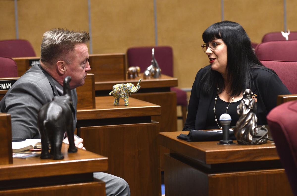 Arizona Senate OKs bills targeting drag shows seen by children