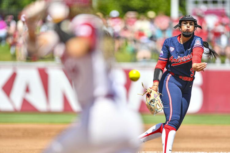 Arizona softball pitcher Aissa Silva shines with pressure on