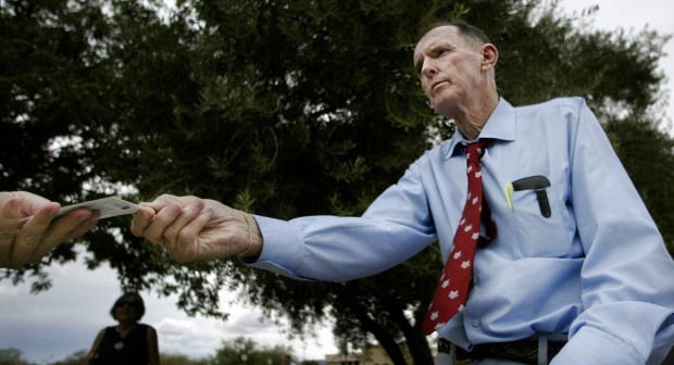 Joe Sweeney, Tucson's perennial political candidate, dies at 66