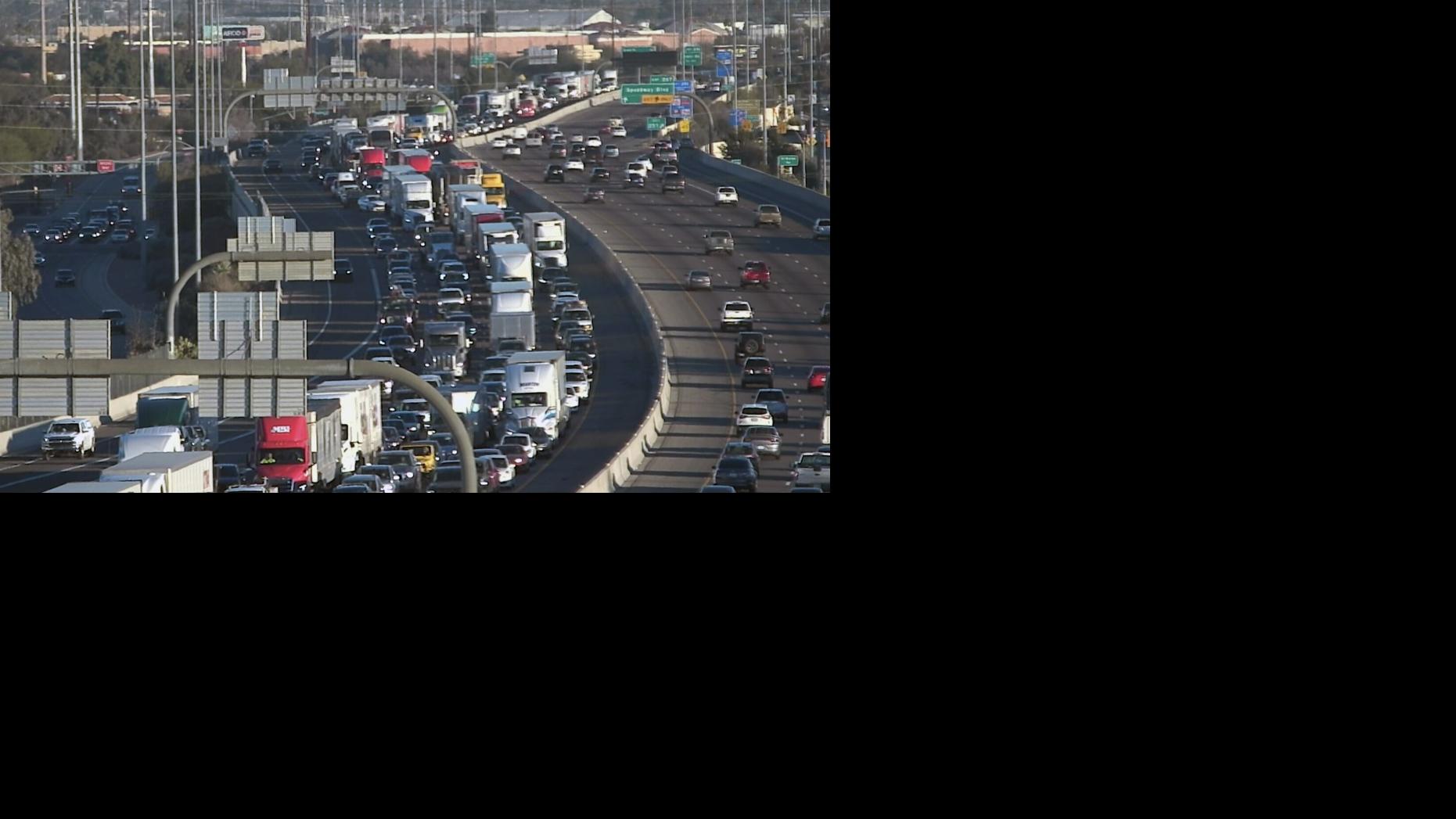 Officials ID driver killed in Tucson freeway crash