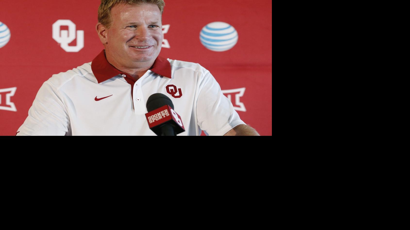 Oklahoma fires former Wildcats coach Mike Stoops