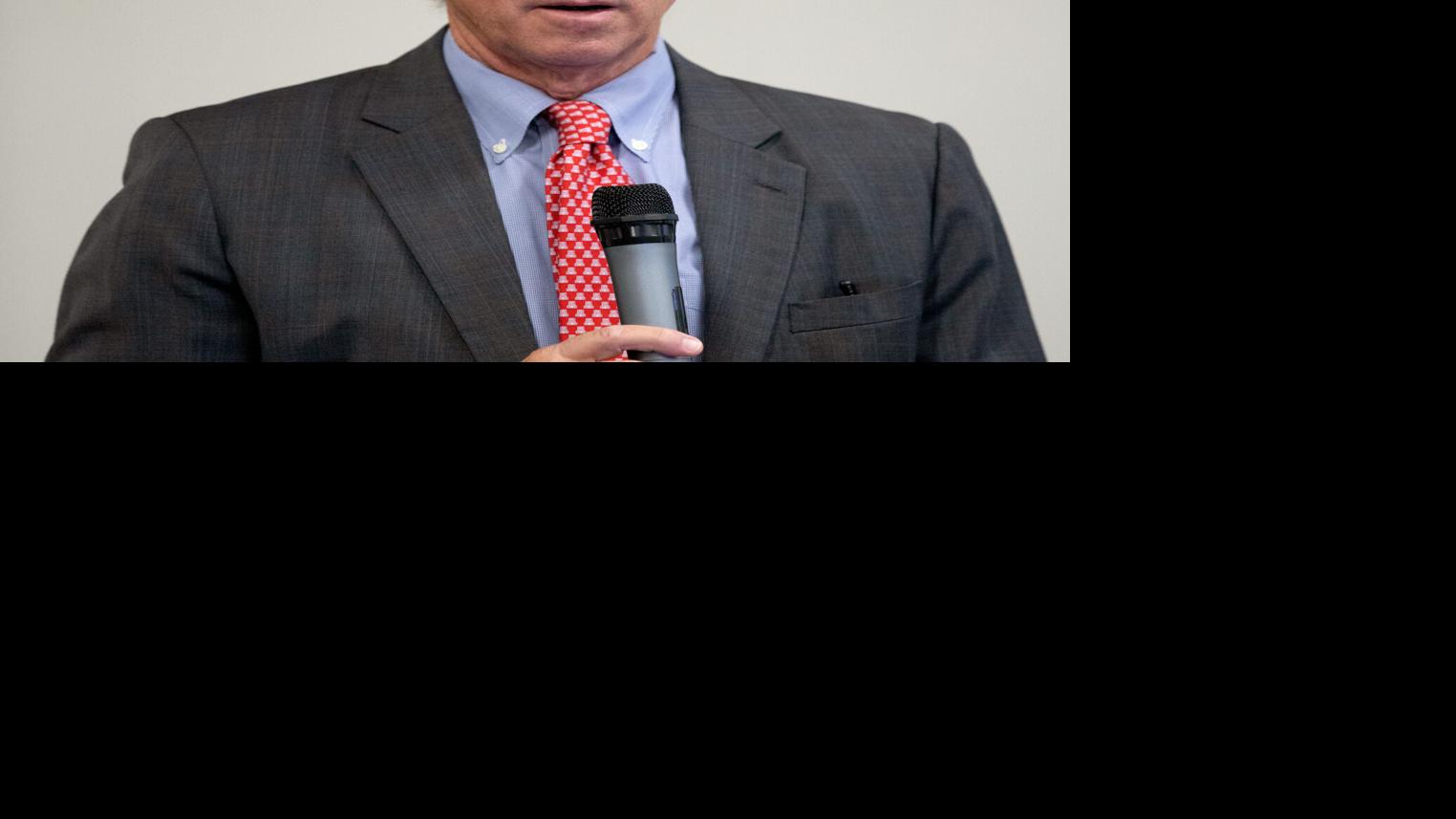 Prominent Tucsonans rally around U of A President Robbins | Subscriber ...