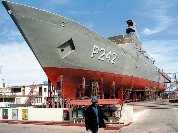 Construyen barco anti-narco