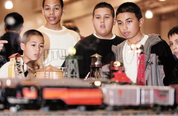 Make tracks to stamp show