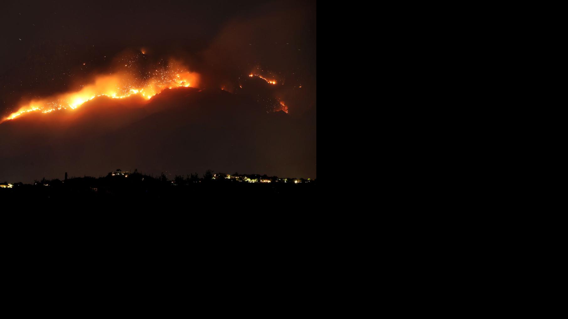 Bighorn Fire near Tucson: Part of wildfire sparking fiery night shows ...