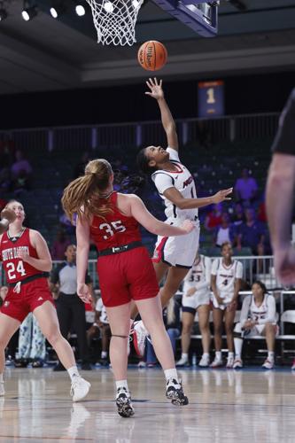 Arizona tops South Dakota in third-place game in Bahamas