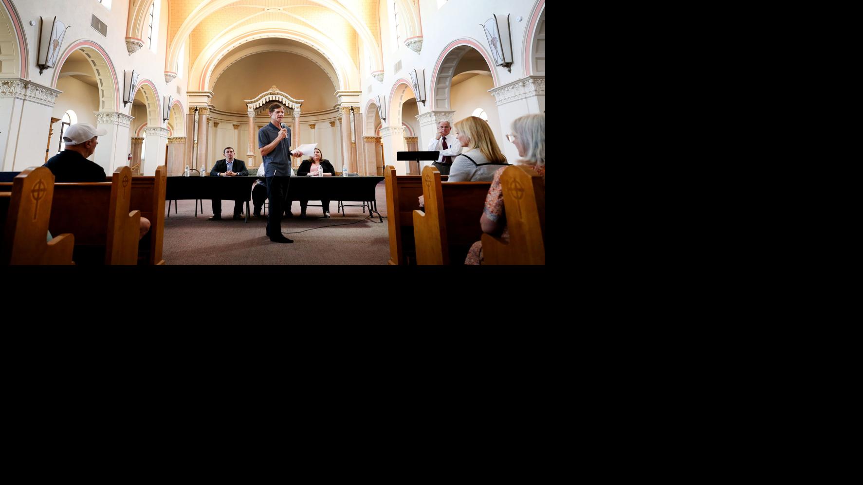 Faith groups, Tucson city officials ask for help housing migrant families