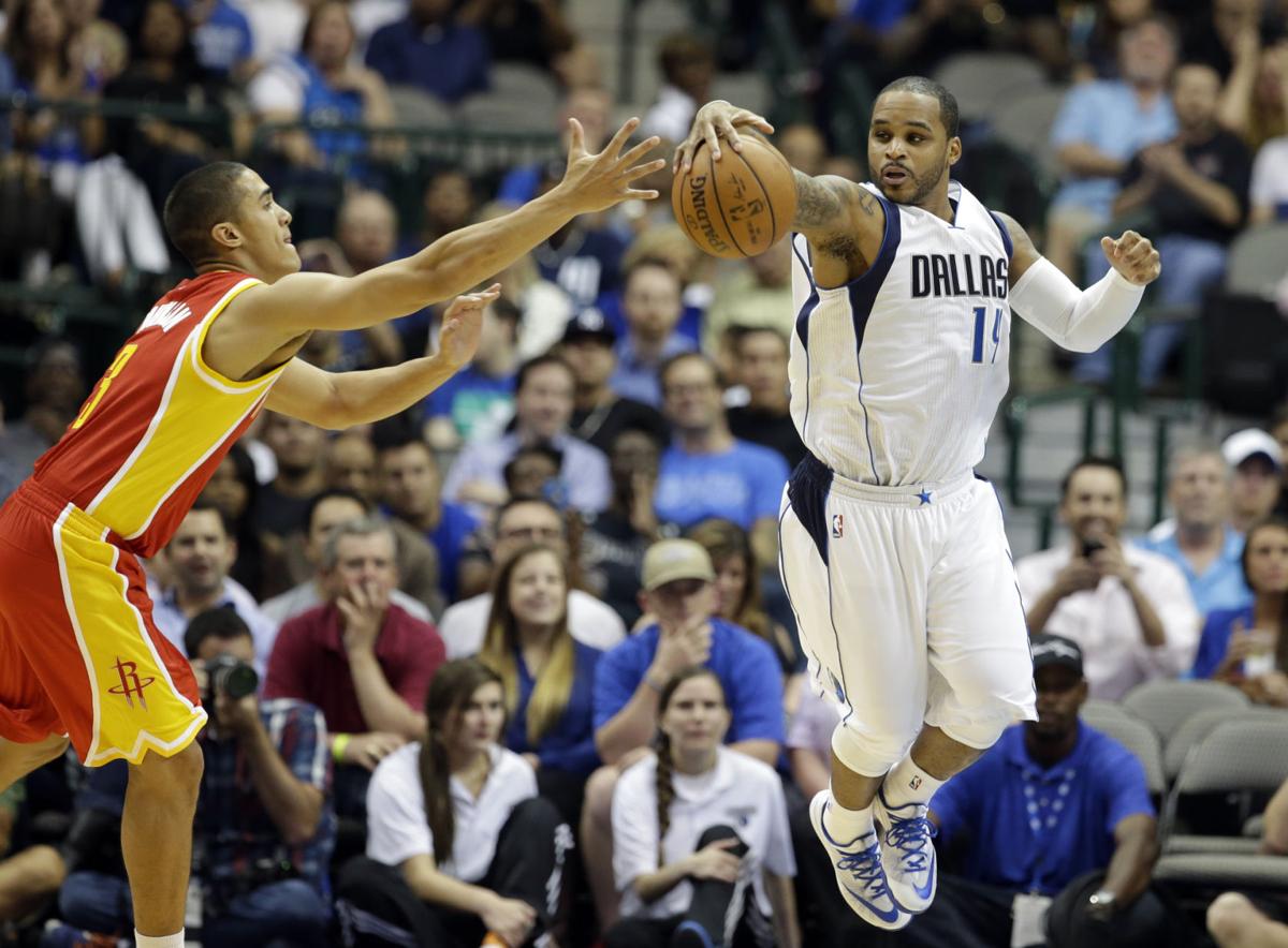 Photos: Ex-Cat Nick Johnson in preseason NBA