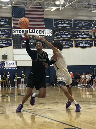 Arizona mens' basketball signee Cameron Holmes does it all