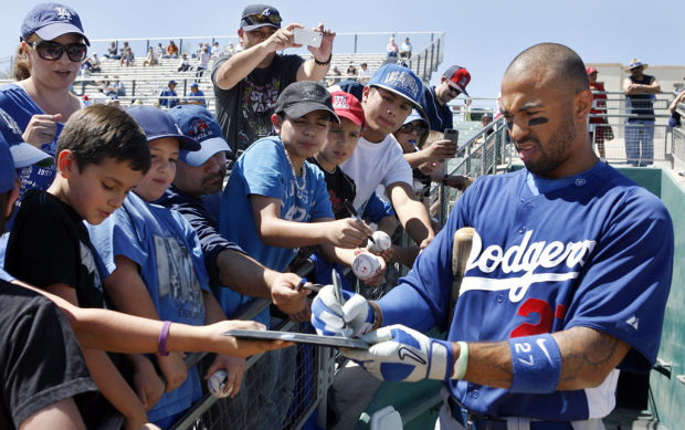 Spring Training in TUcson: Fans will get teams' real deal