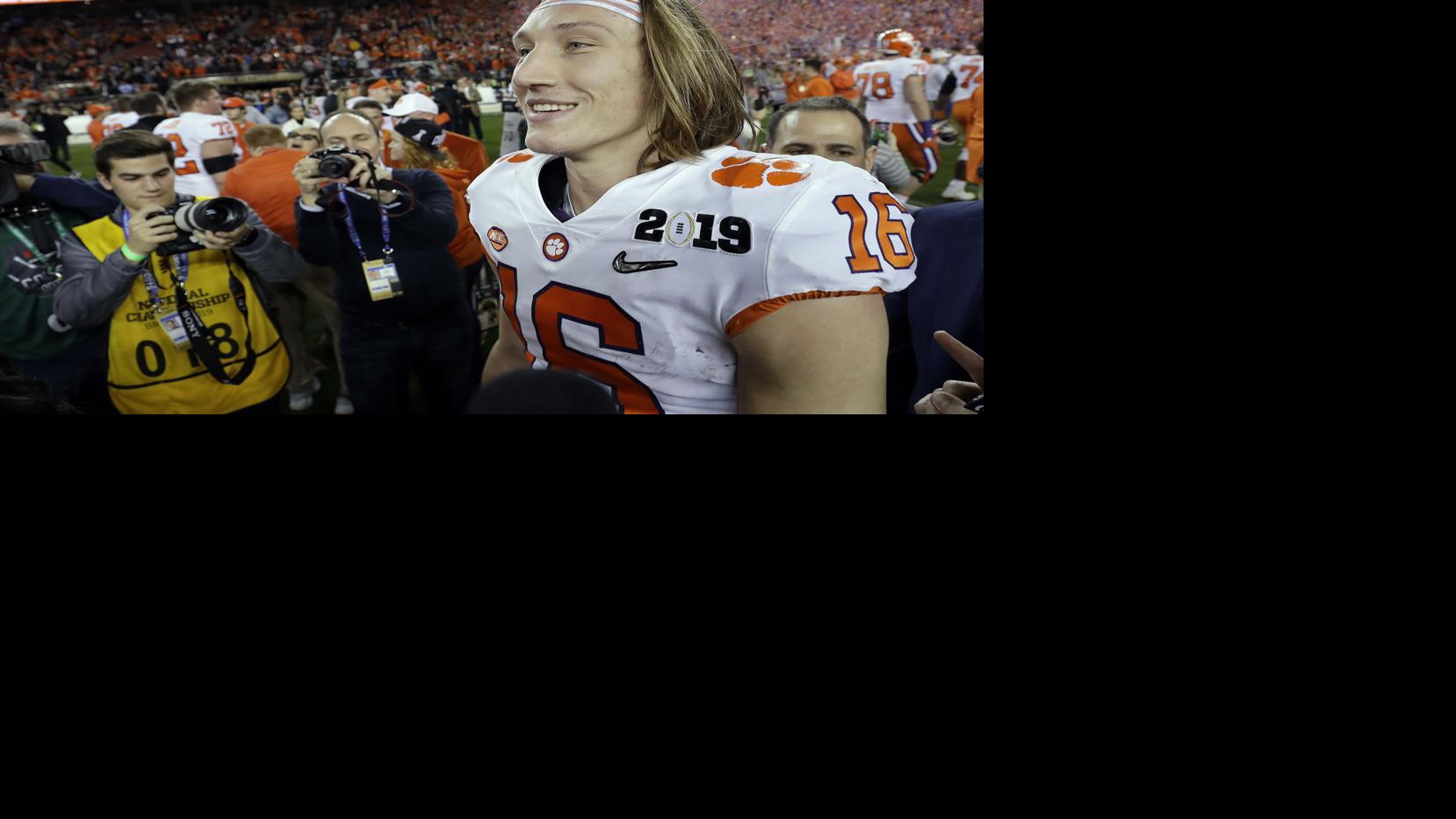 Former Arizona QB trains some of the game's top young players