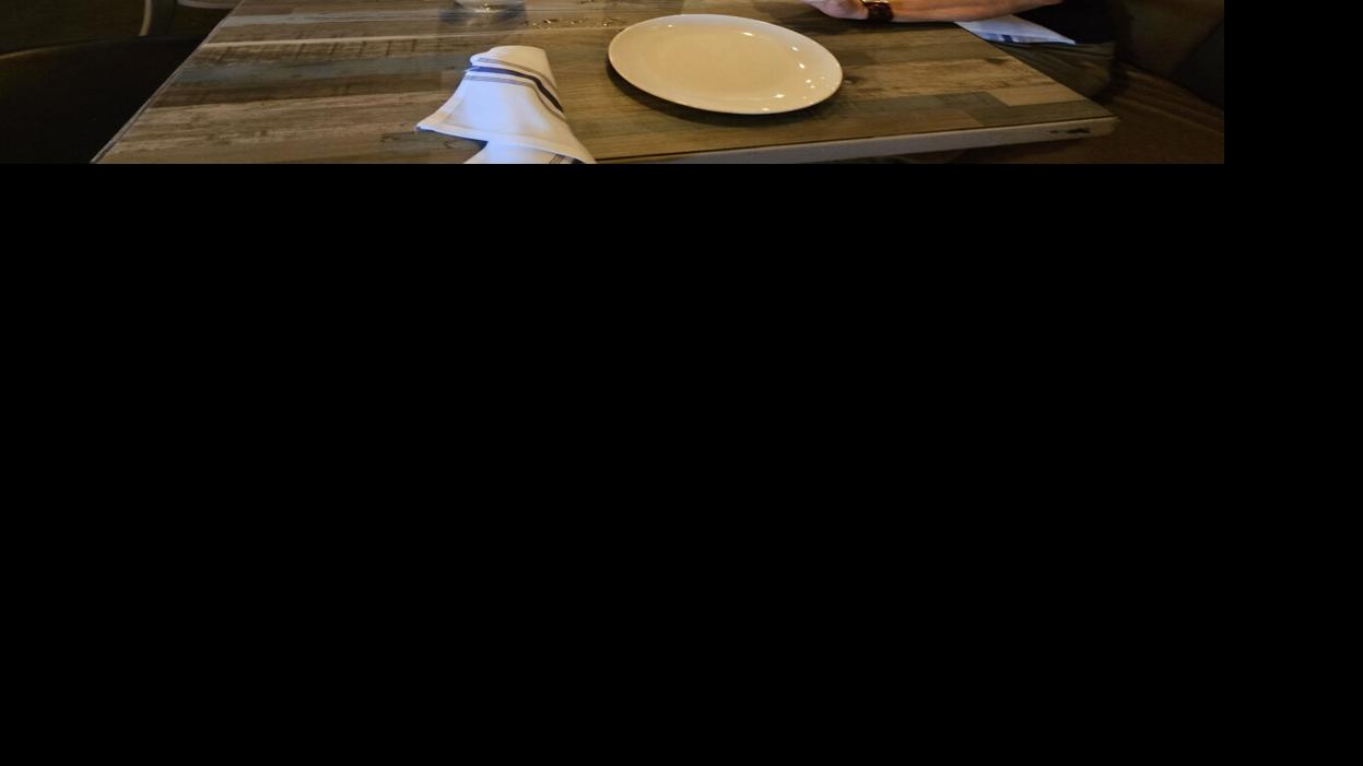 Lunch at the Harvest Restaurant | Units | tucson.com