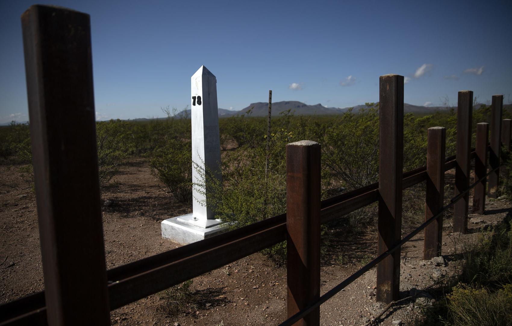 Steel for border wall going up in Arizona made by company with Trump ...