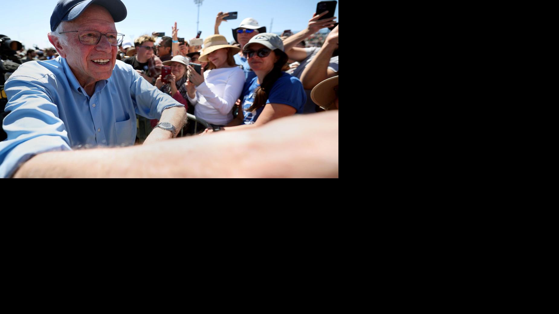 Thousands turn out in Tucson for Bernie Sanders, AOC rally