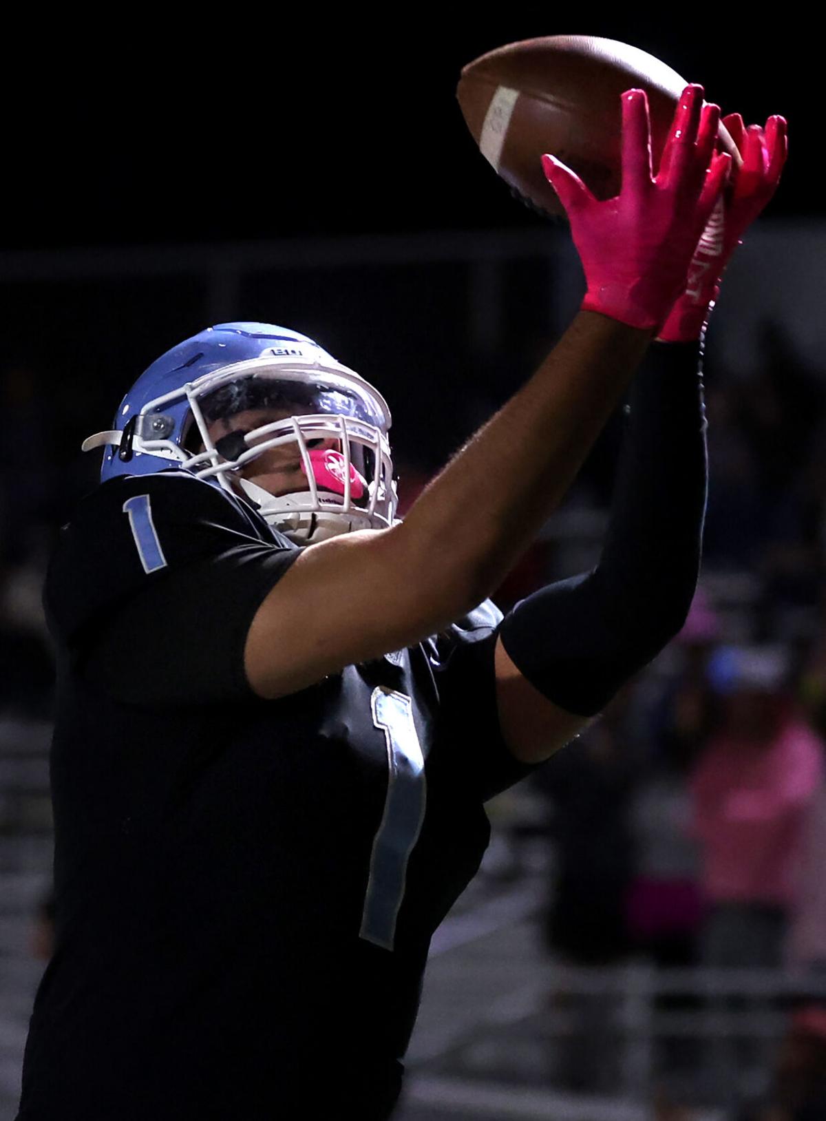 DE, TE Jimmy Leon leading championship-hungry Mica Mountain