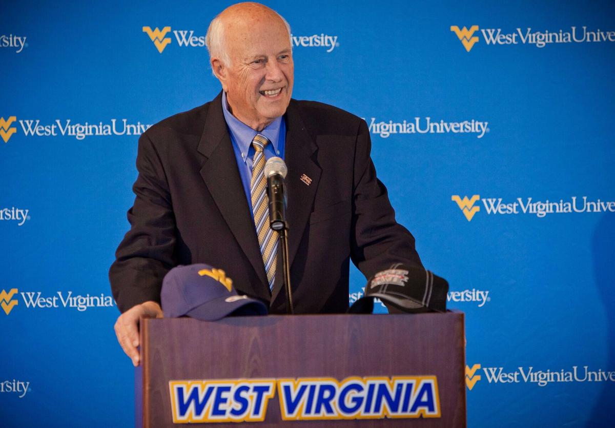 Former Big 12 boss doesn’t expect mass Pac-12 exodus, says conference ...