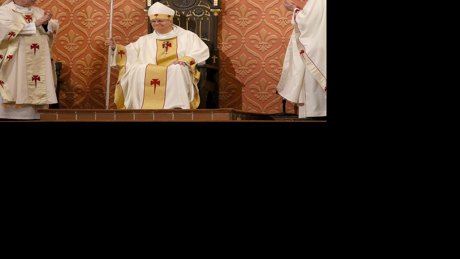 New bishop installed as leader of Tucson diocese