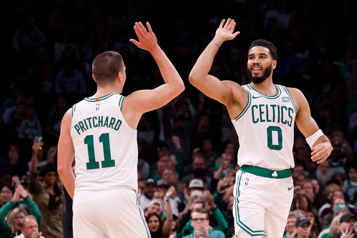 Pritchard signs extension, leads Celtics to preseason win