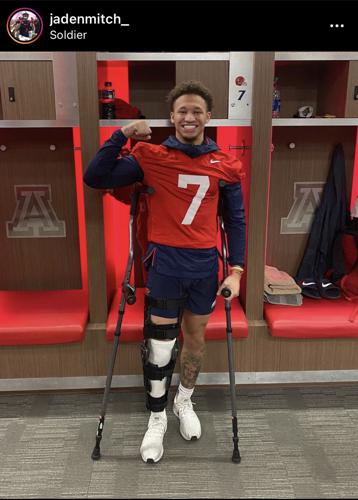Arizona Wildcats WR Jaden Mitchell hurts knee, continuing run of bad ...