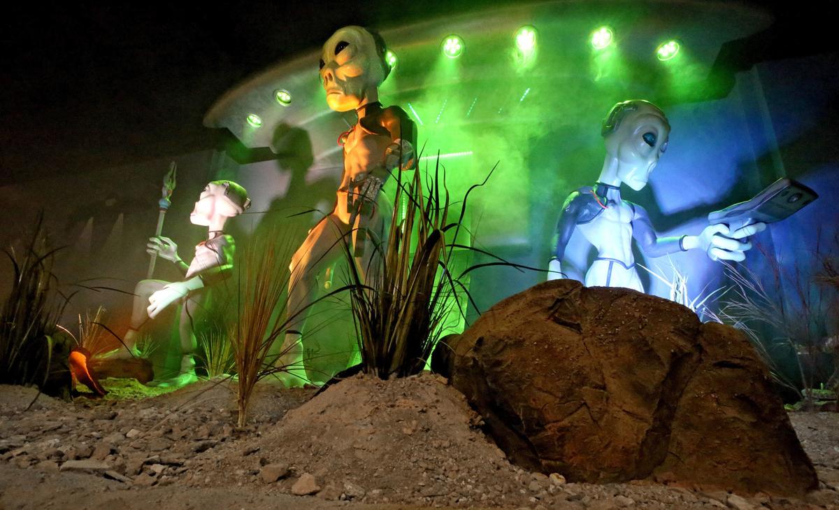 I-10 attraction "The Thing" is getting fancier, bigger and weirder (if ...