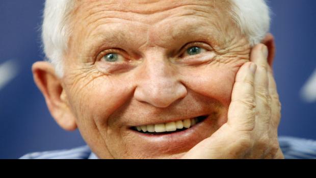 Greg Hansen: Lute Olson statue marks a happy ending for coach, city he ...