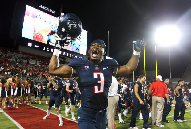 UA football photos: Daniel Jenkins