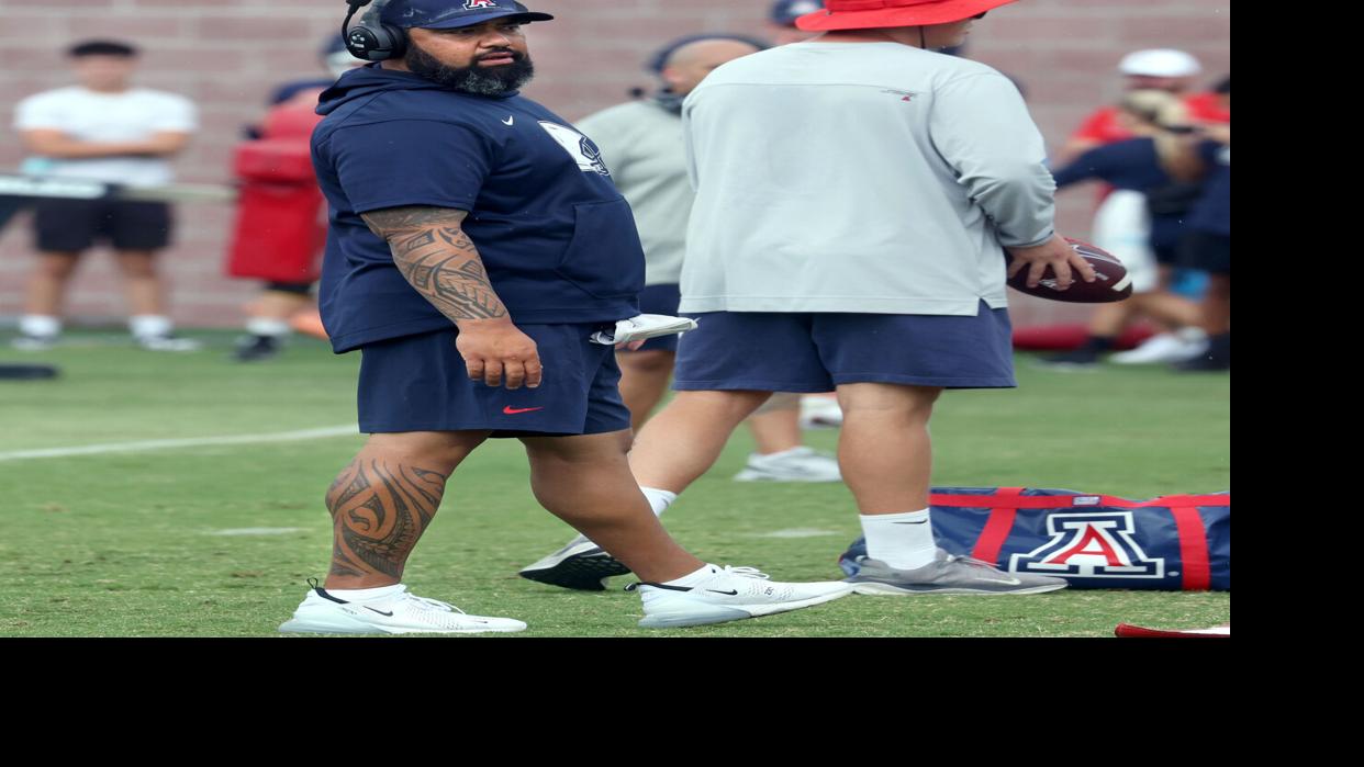 Lyle Moevao named running backs coach at Arizona