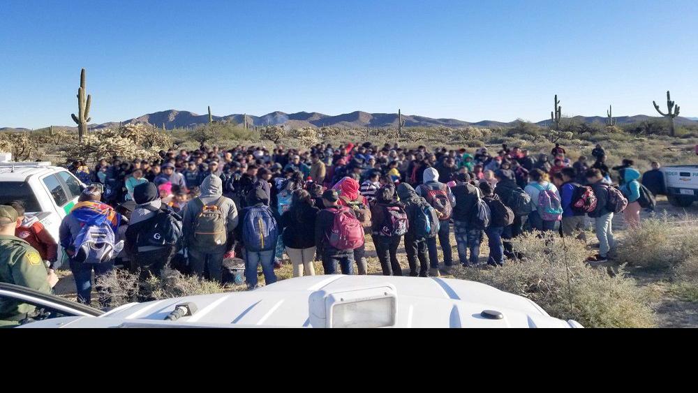 Border Patrol apprehends group of 325 Central Americans at Arizona border