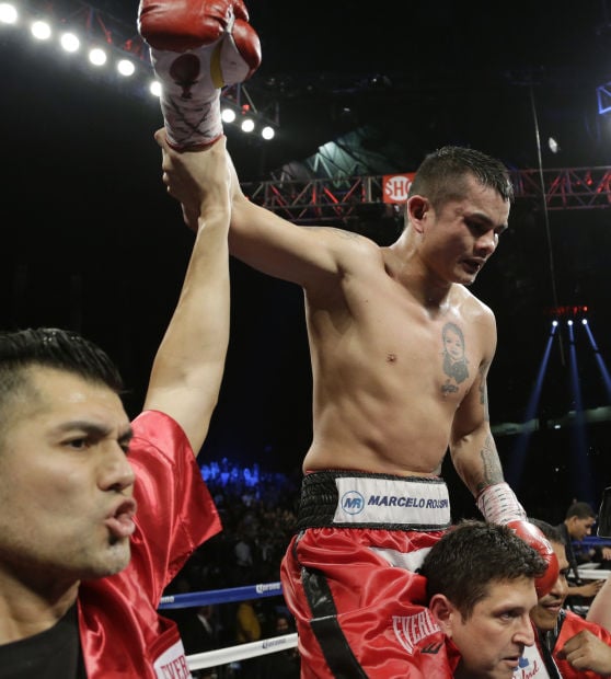Photos: Boxing — Maidana beats Broner, more | Sports | tucson.com