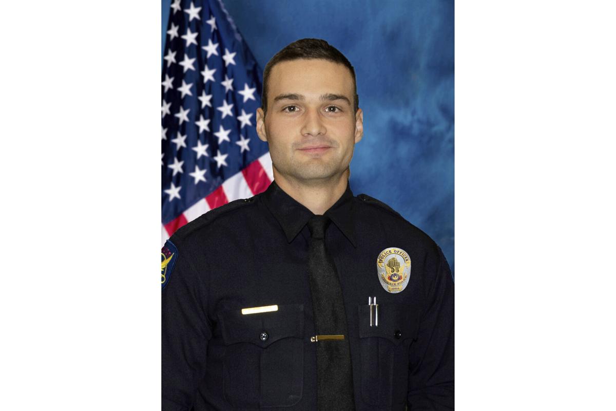 Phoenix police officer dies days after shooting