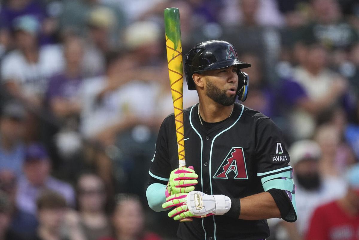 PHOTOS: MLB players showcase personalities with custom bats, cleats