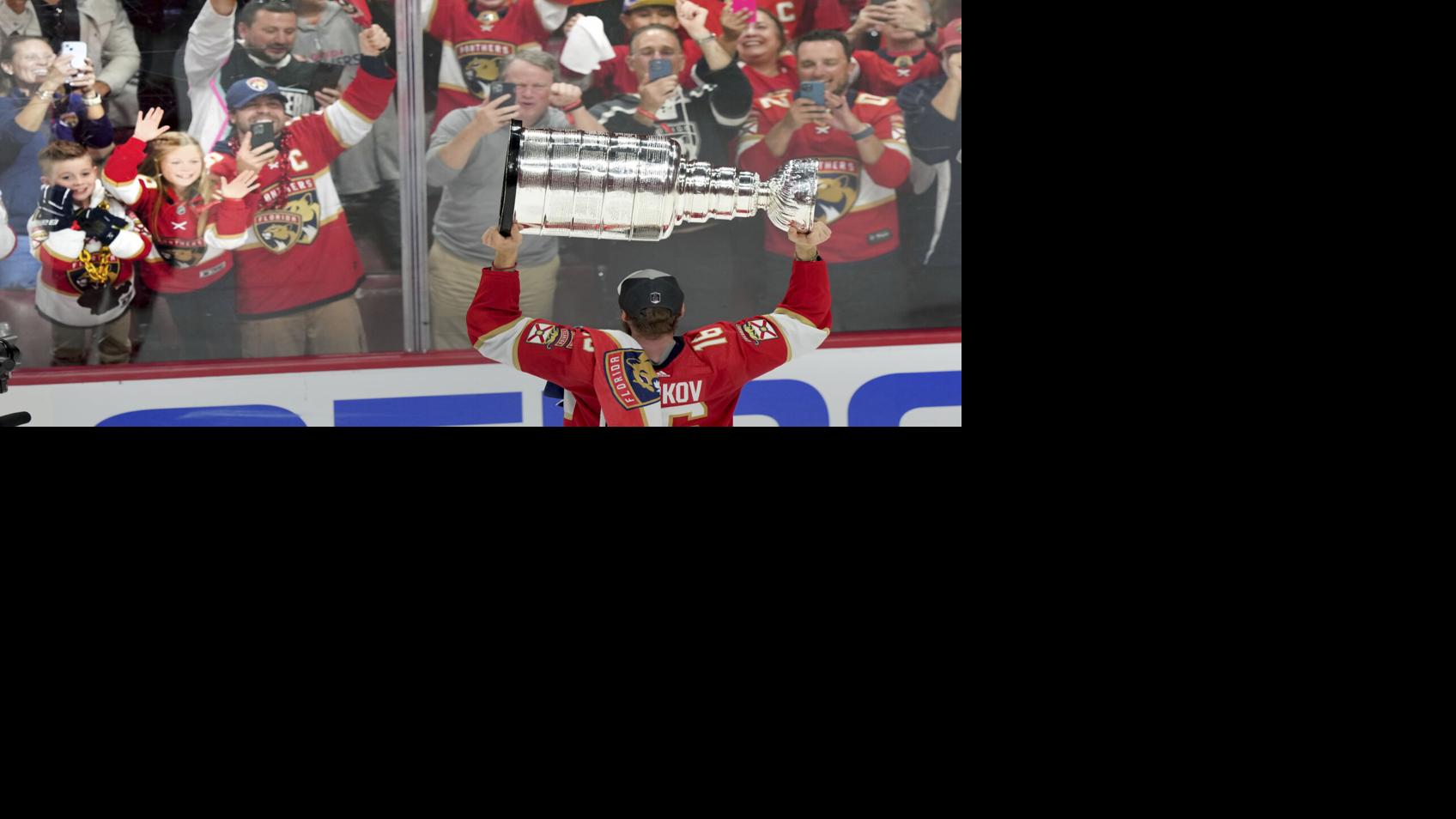 Panthers win first Stanley Cup title