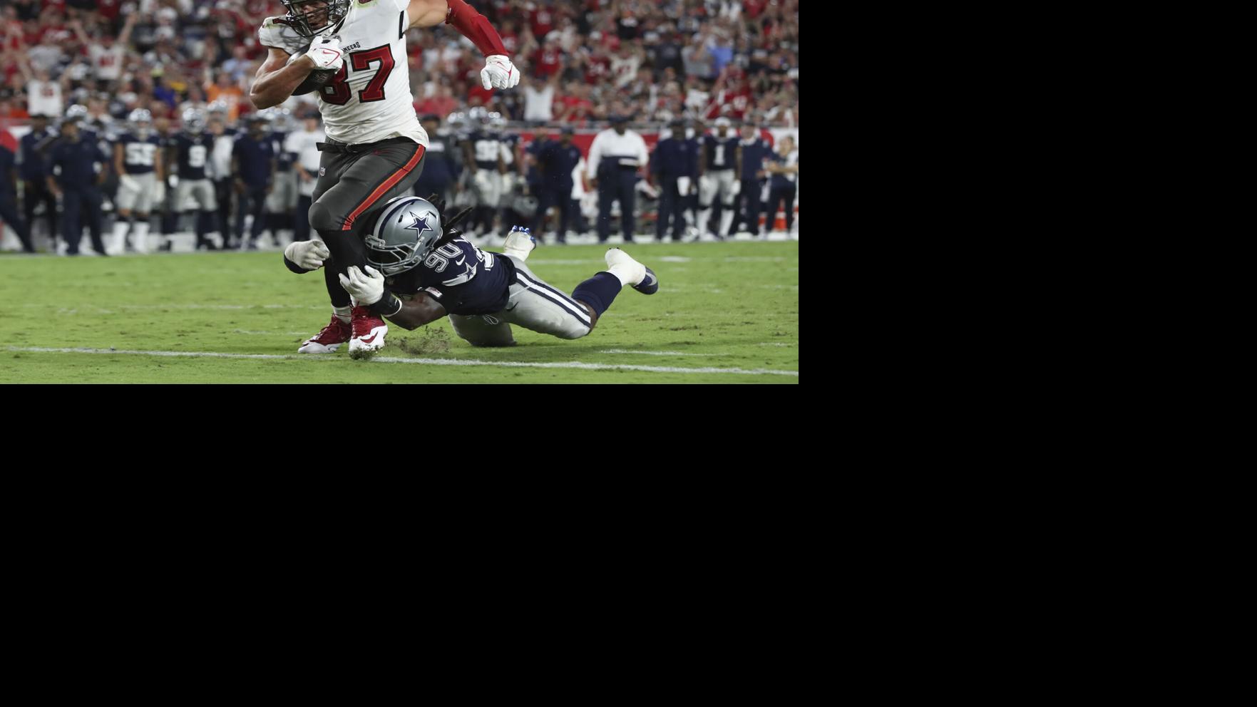 Champion Bucs open NFL season with last-second win over Cowboys