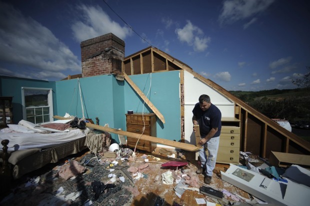 Photo gallery: Tornadoes devastate the South | Homepage | tucson.com