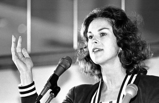 Tucson Time Capsule : Christie Hefner speaks her mind