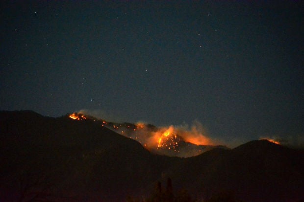Fire in Huachuca Mountains grows to more than 300 acres