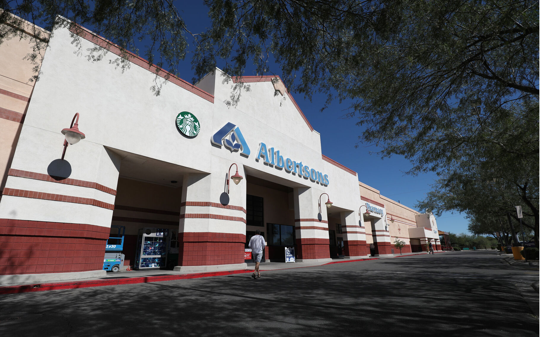Proposed Kroger-Albertsons merger headed to court