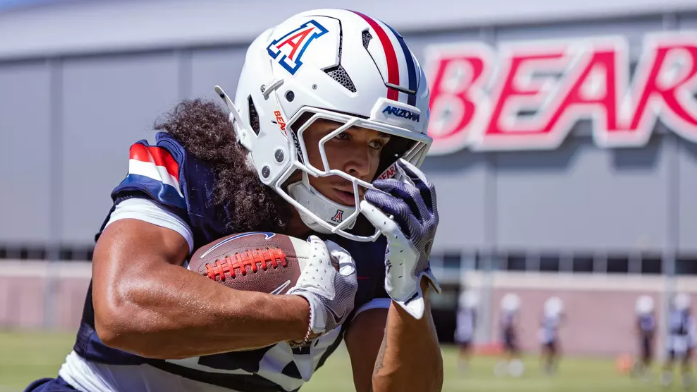 Arizona RB Craig brings versatility to revamped UA offense