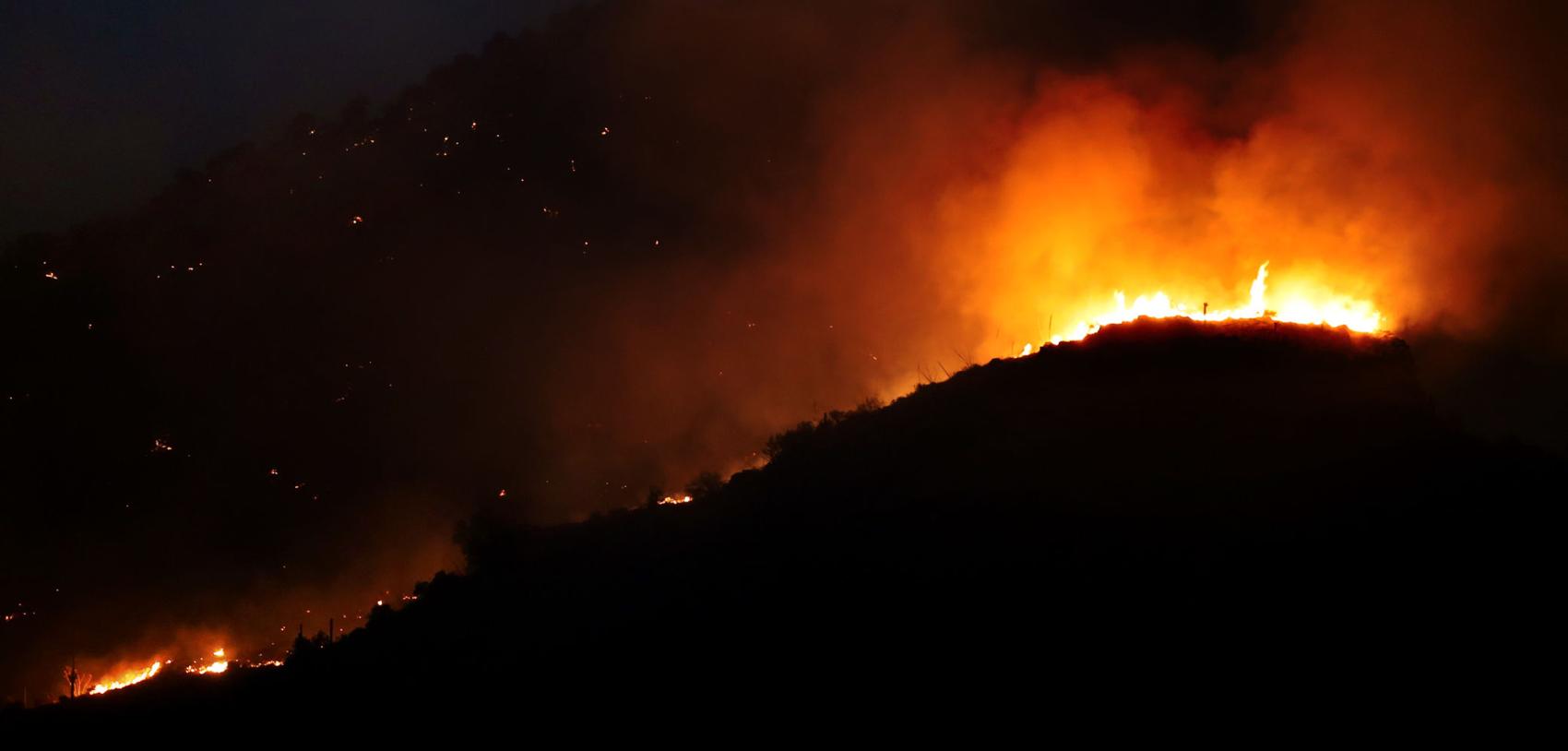 Bighorn Fire map: Track boundaries of the blaze near Tucson