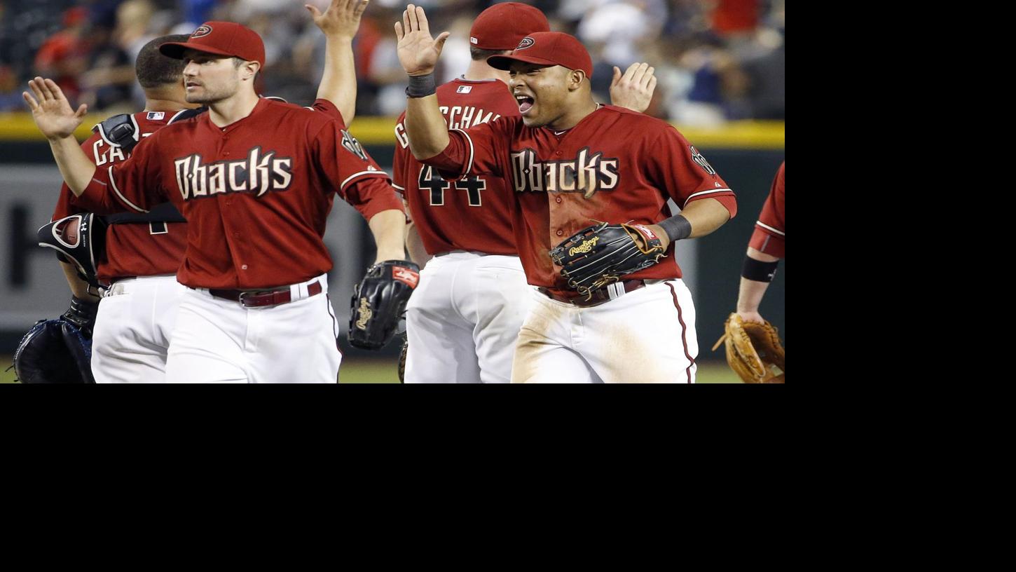 Goldschmidt, Castillo homer; D-backs edge Angels 3-2