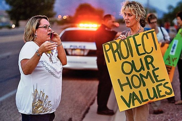 Homeowners protest cell-phone tower site | Local news | tucson.com