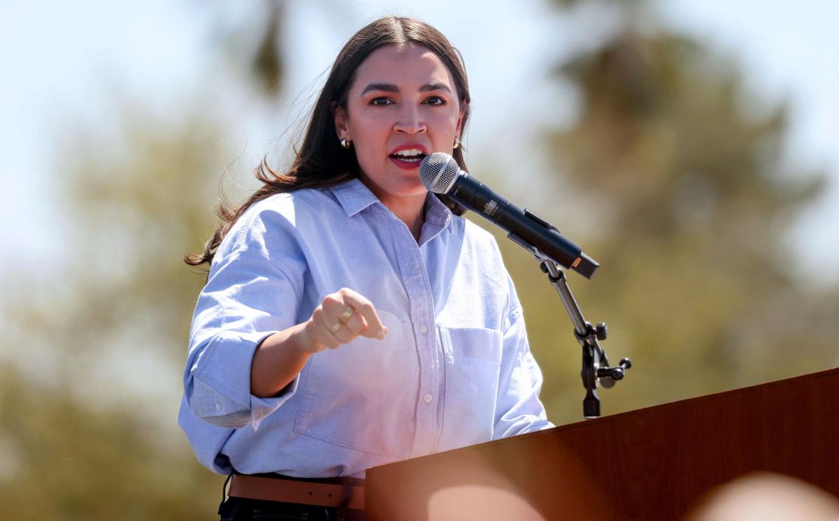 Thousands turn out in Tucson for Bernie Sanders, AOC rally