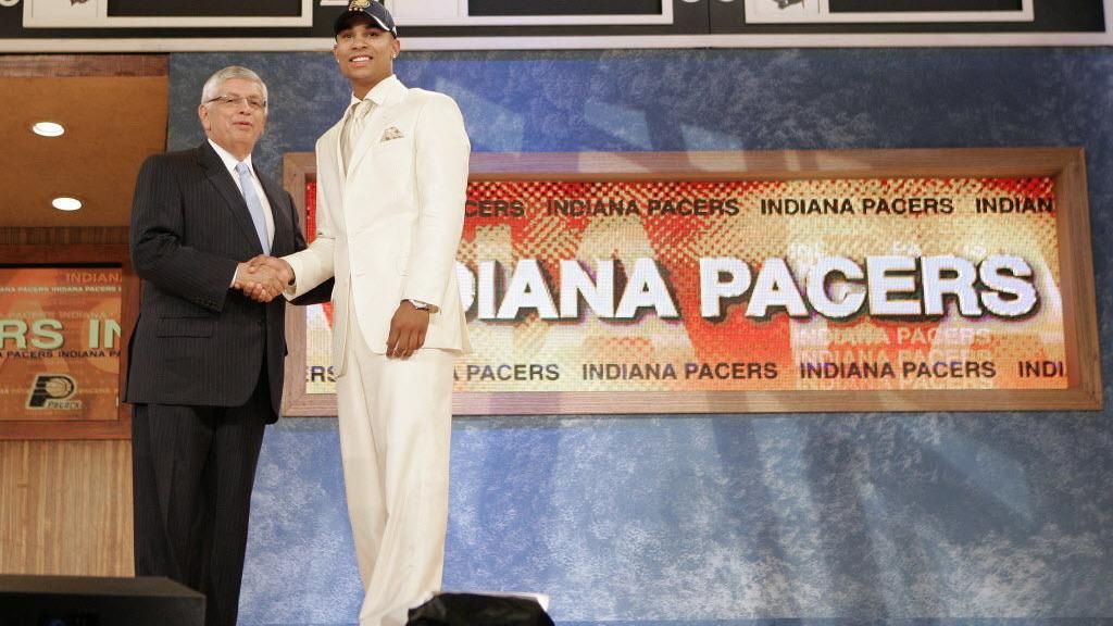 NBA draft flashback: Bayless was first of UA's one-and-done players