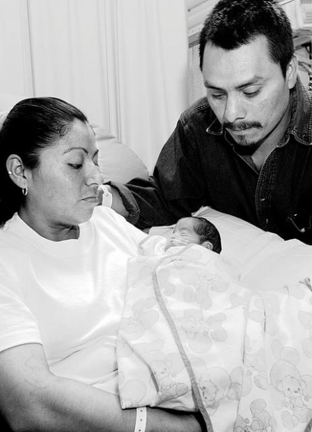 Mexican mom gives birth in medical helicopter