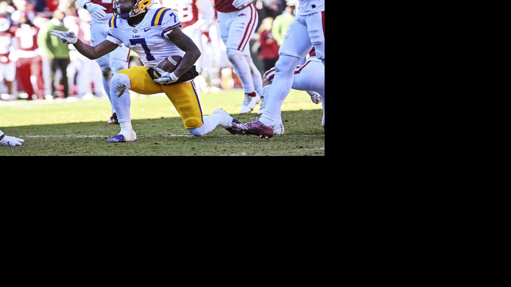 NCAA football panel out to shorten games; player safety goal