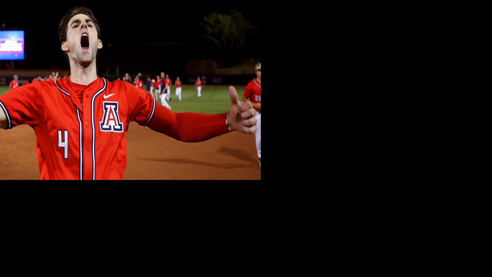 Wildcat great Clements on Chip Hale, historic Arizona season