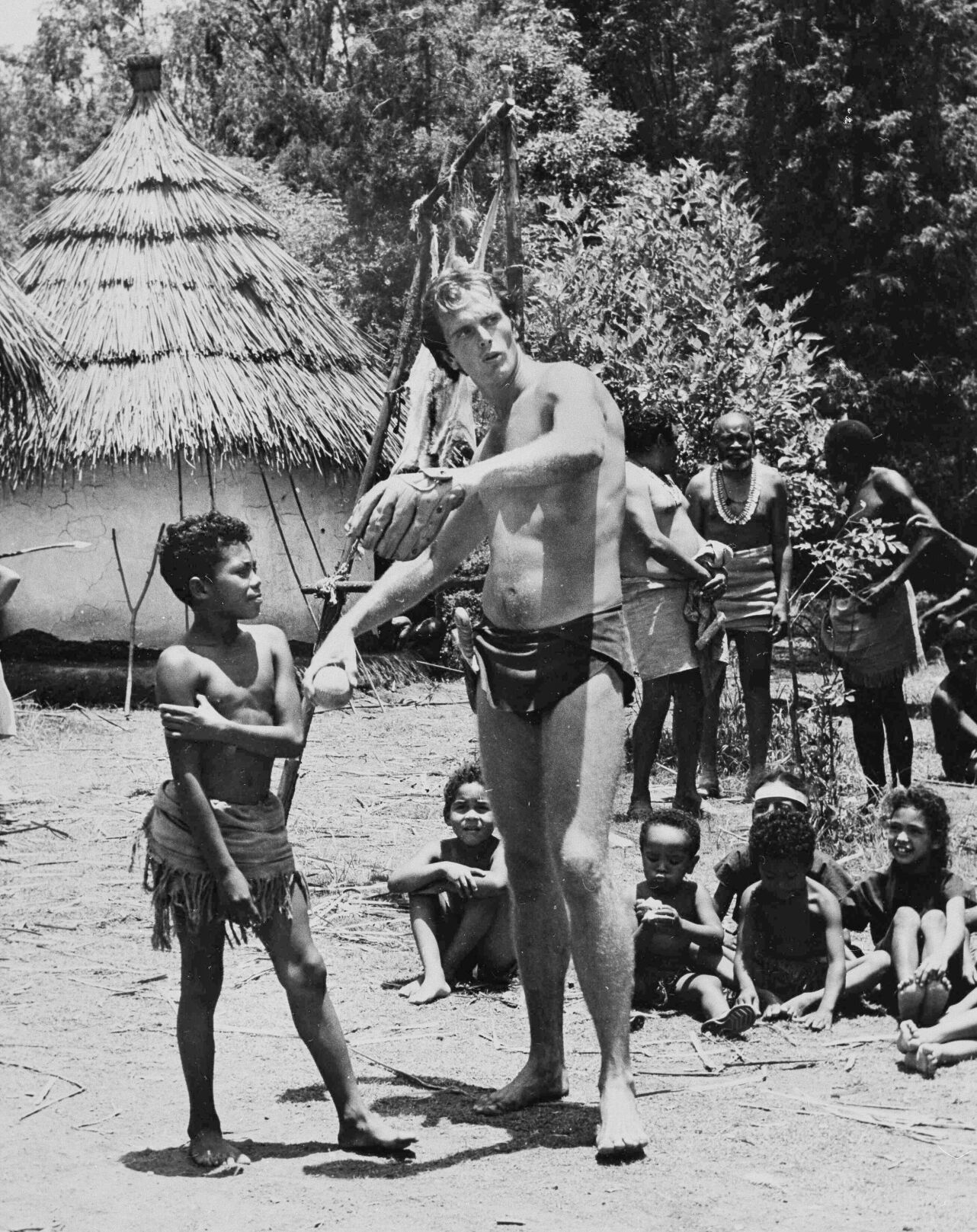 1960s 'Tarzan' actor Ron Ely dies at 86