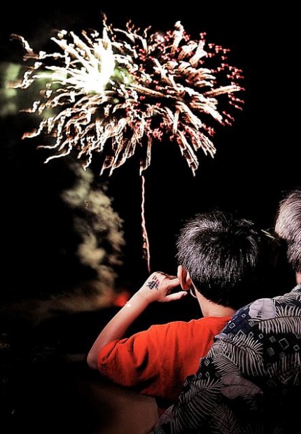 Sky Spy: Moon, fireworks both bright on the Fourth