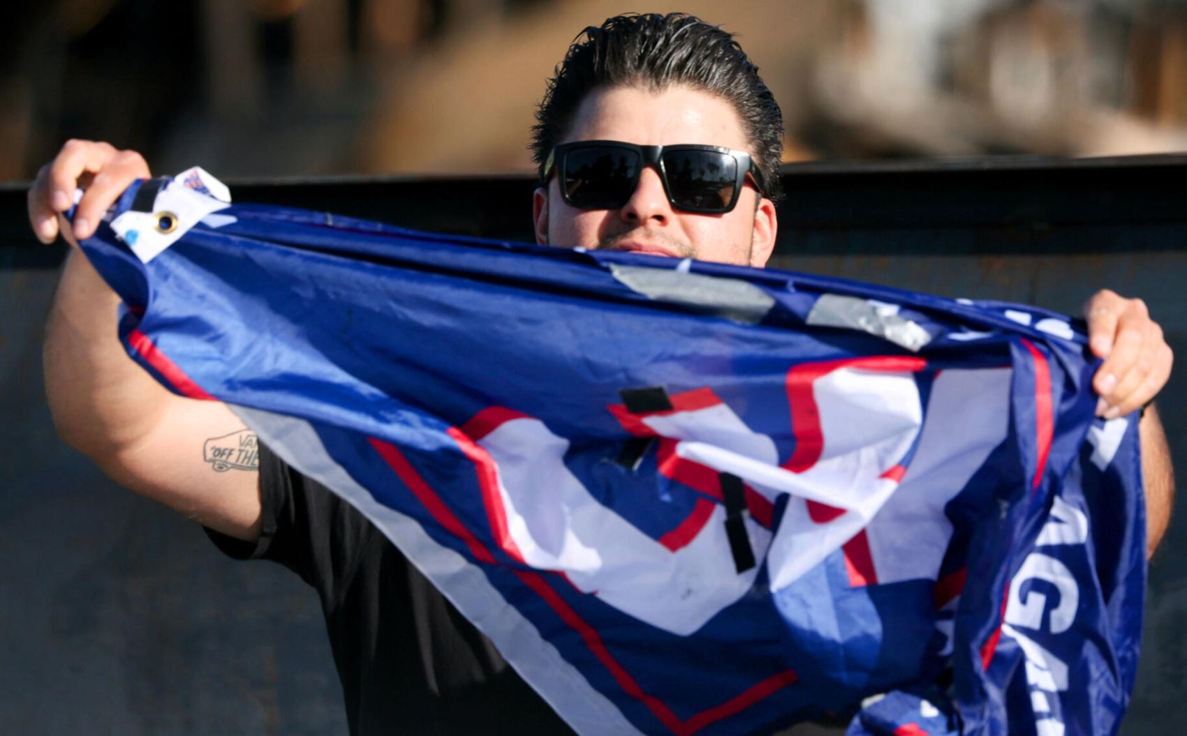 Thousands gather in Tucson 'No Kings' protest