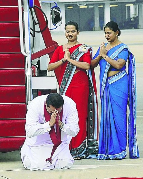 Sri Lanka rebels concede defeat as troops try to regain ground | Latest ...